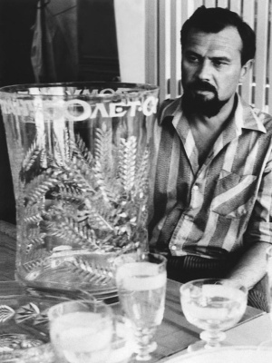 Oleg Ilyich Guschin. In tech el vidrio - pictures | Arthive