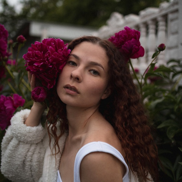 Angela Karpova (born in 10.05.1999) - 画家的生平、著名的作品、展览 | Arthive