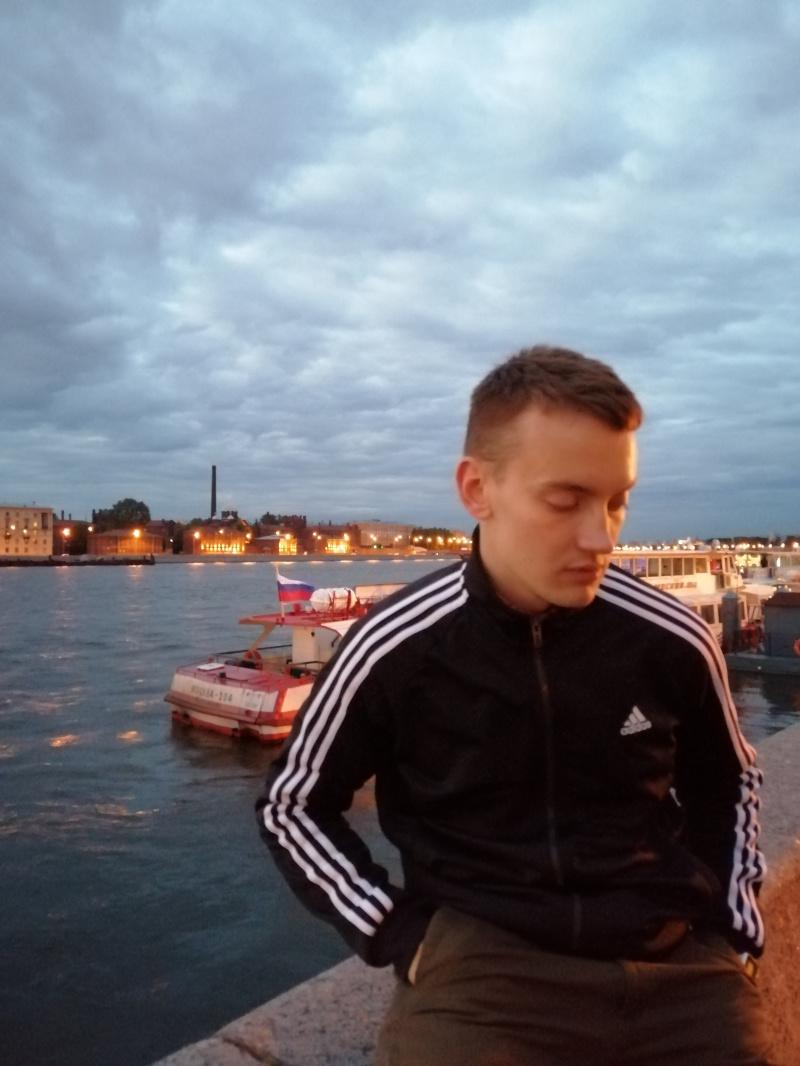 Artem Lebedev - Biographie de l'artiste, œuvres célèbres, expositions | Artchive